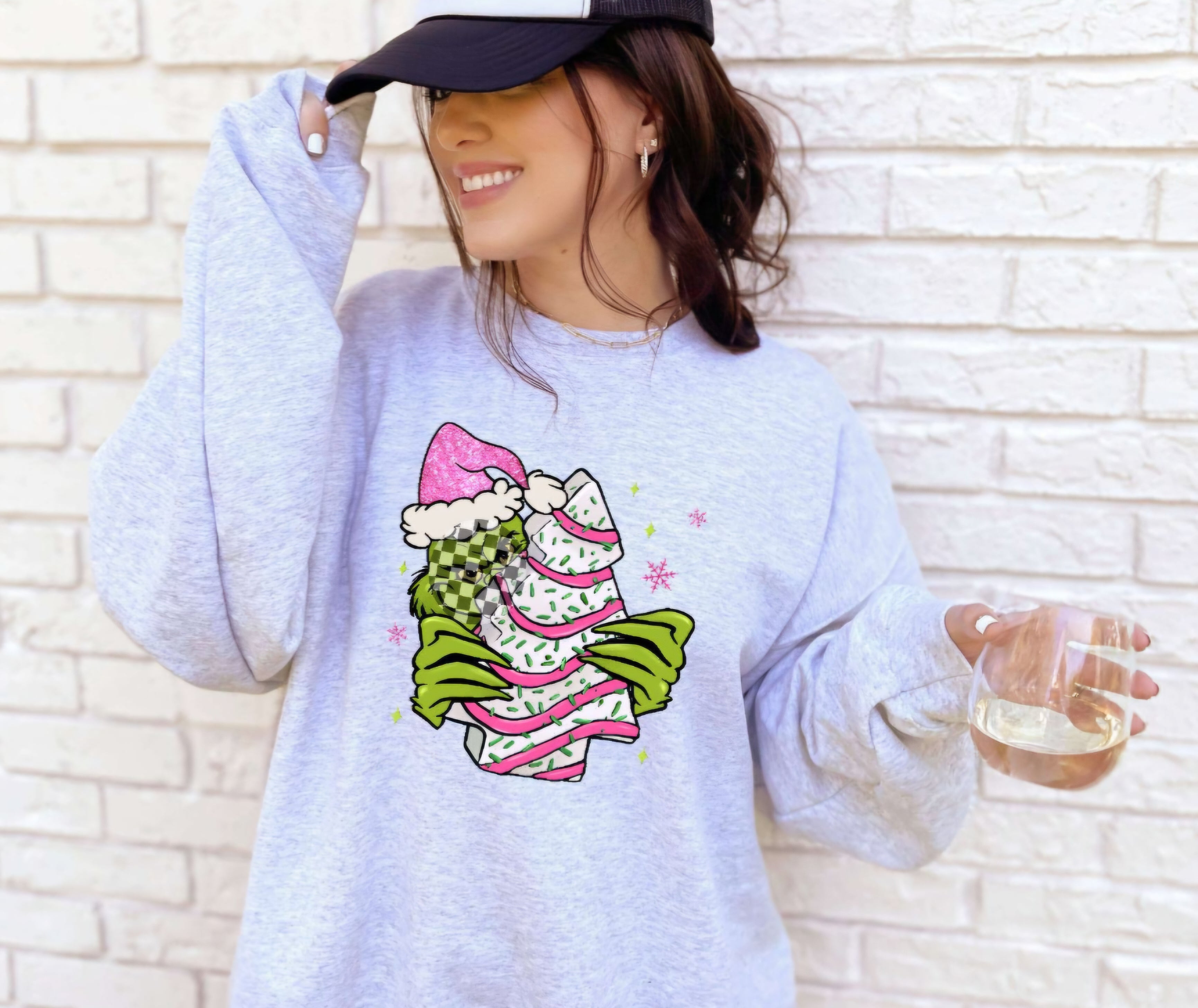 🎄 Cute Christmas Cake Sweatshirt – Gildan Ash Gray Holiday Crewneck 🎄 ...